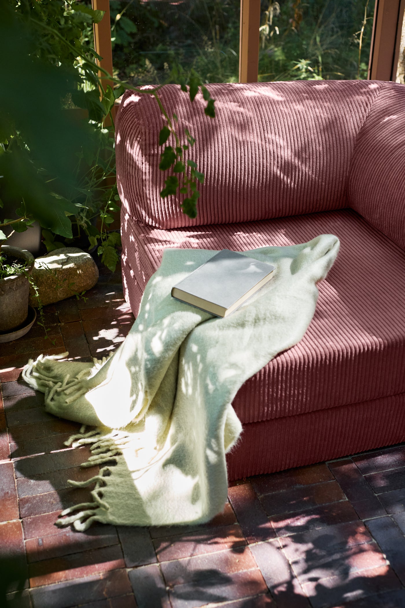 OMHU: Elevating spaces with our iconic TEDDY sofa. – OMHU EU